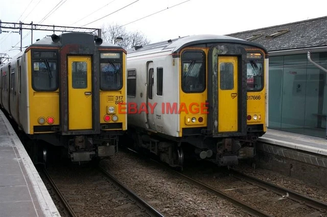 PHOTO CLASS 317 317882 And 317666 At Seven Sisters 317882 Prepares To ...
