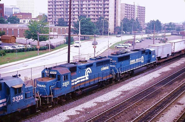 ORIGINAL KODACHROME SLIDE Conrail Gp-40 #3201, Sd-60M #5510 Altoona, Pa 10/94 EUR 3,92 - PicClick DE