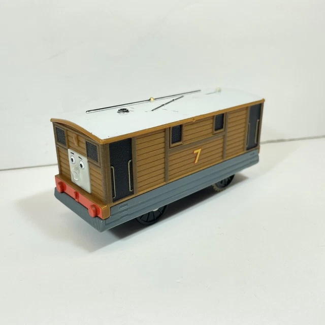 THOMAS THE TANK Engine & Friends Trackmaster Motorised Splash Toby £14. ...