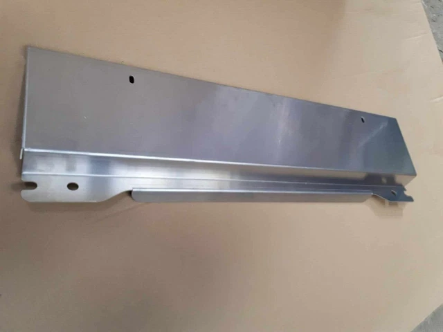 LAND ROVER SERIES 2 Front Apron Panel Radiator panel 332640 £49.50 ...