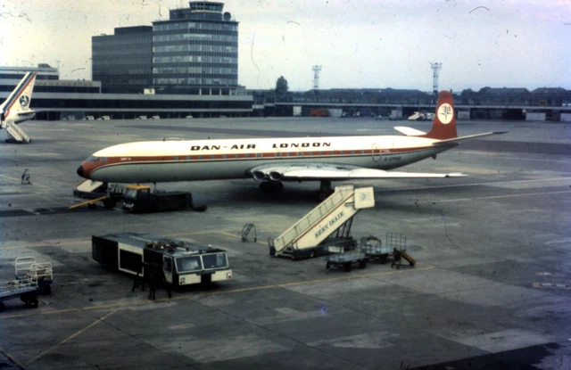 ORIGINAL 35MM COLOUR slide - Dan Air Comet at Manchester 1978 £3.25 ...