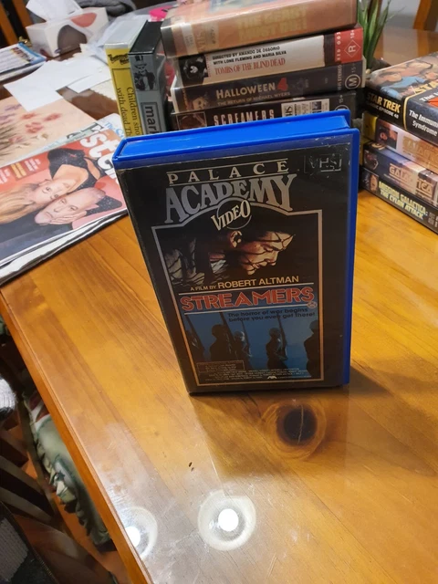 RARE VHS VIDEO Tape STREAMERS Ex-Rental Clamshell Palace Films Altman ...