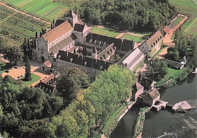 36 FONTGOMBAULT ABBAYE Notre Dame De Fontgombault EUR 5,90 - PicClick FR