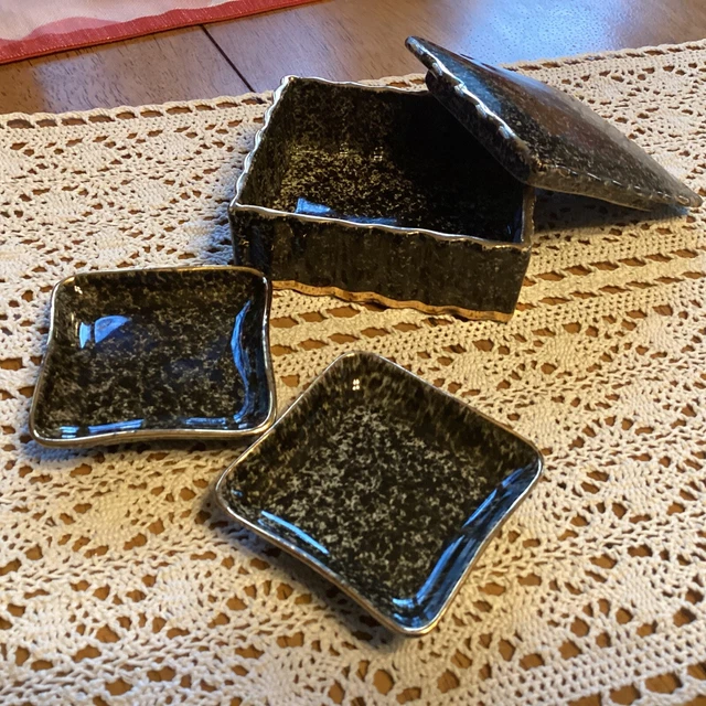 VINTAGE ITALY CERAMIC Cigarette Box Made In Italy With Two Ashtrays $20 ...