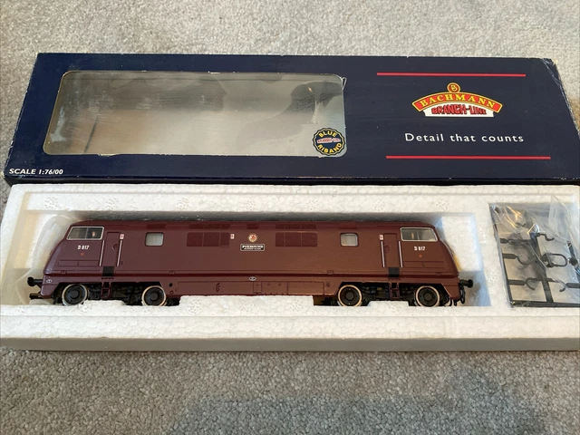 OO GAUGE BACHMANN 32-050 Class 42 Warship D817 Foxhound BR Maroon Loco ...