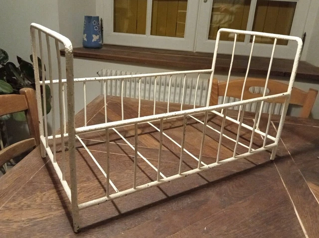 ANCIEN LIT DE Poupée Ancienne, années 1900 fer "forgé" sans soudure (rivetage) EUR 25,00 ...