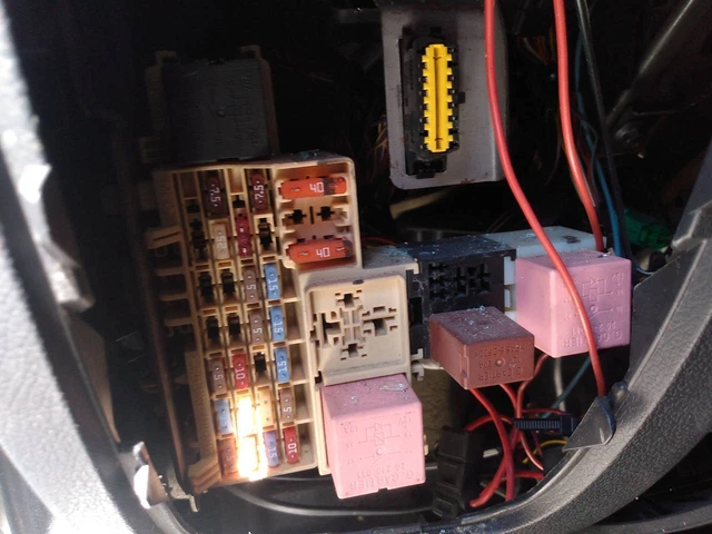 BOITIER PYROTECHNIQUE POUR RENAULT MASTER KIPPER L2H1 35T 06.16 - 12.20 2257189 EUR 73,38 ...