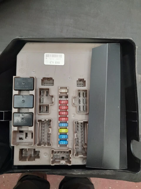 RENAULT CLIO MODUS Engine Bay Fuse Box 356 229C £65.00 - PicClick UK