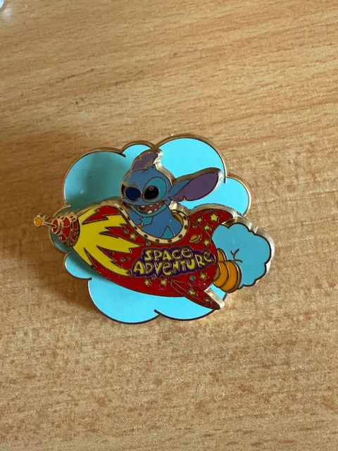 DISNEY STITCH SPACE Adventure Limited Edition 900 3D disneyland paris ...