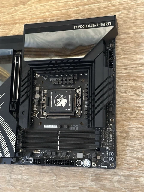 @DAMAGED PCIE/FAULTY/NO RETURNS@ ASUS MAXIMUS Z790 HERO Intel 1700 ...