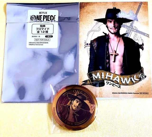 ONE PIECE NETFLIX Mihawk Set of Bromide Illustration Card and Can Badge ...