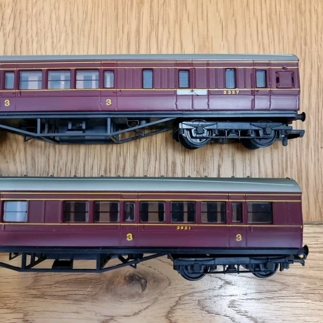 OO MAINLINE RAILWAYS 37-110 & 37-109 LMS 57' Corridor Coach & Brake ...