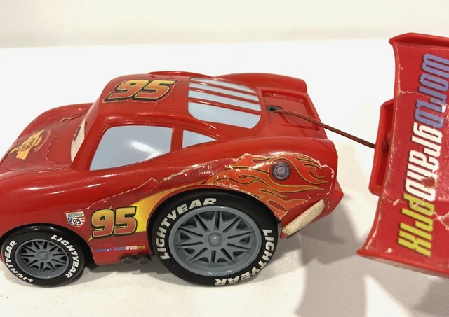 DISNEY PIXAR CARS Lightning Flash Mcqueen Rev-Ups W/ Wheelie Action ...