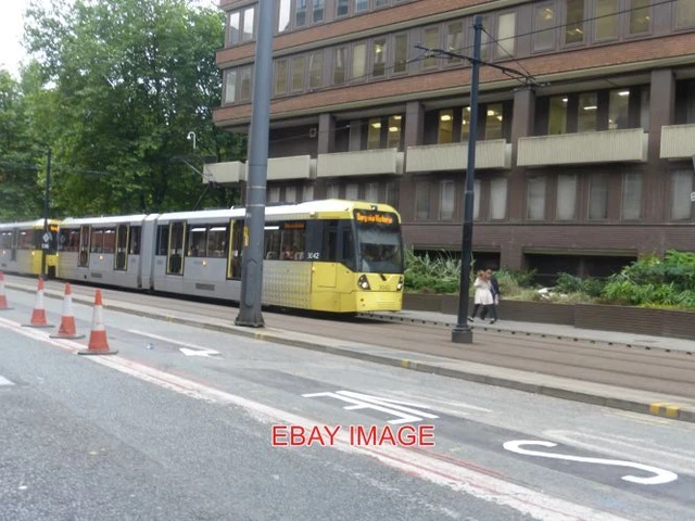 PHOTO MANCHESTER Metrolink Tram No 3042 £1.50 - PicClick UK