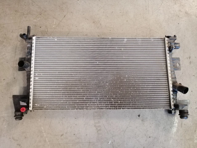 FORD FOCUS RADIATOR Water Coolant Rad Assembly 1.6 petrol BV61 8005-AD ...
