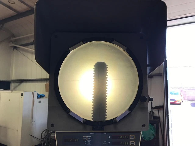 MITUTOYO OPTICAL PROFILE Projector Shadowgraph Pj3000 Shadow Graph ...