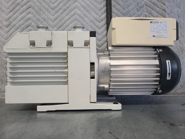 HANNING ELEKTRO-WERKE TRIVAC Rotary Vane Vacuum Pump Typ D8B Lab £920. ...