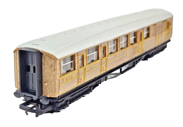 HORNBY MODEL R478 LNER Teak Corridor Composite Coach 4237 OO Gauge ...