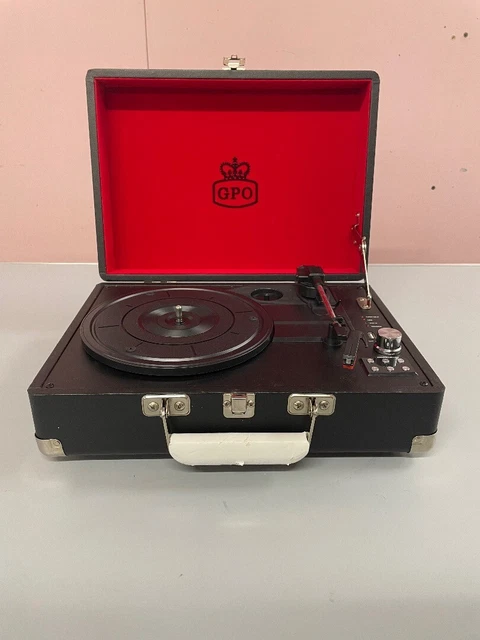 GPO ATTACHE RECORD Player Turntable Suitcase in Black & Red - CS C97 £9 ...