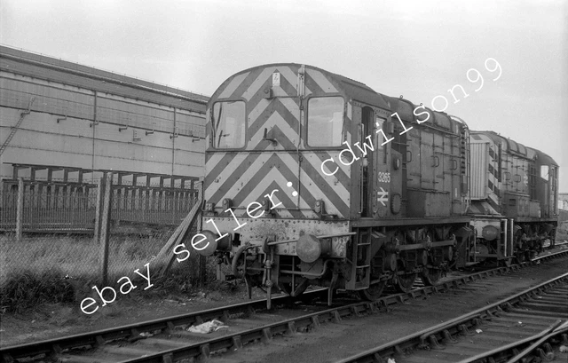 BRITISH RAILWAY NEGATIVE - BR Class 08 No. D3265 at Cardiff Docks 1972 [K492] £1.50 - PicClick UK