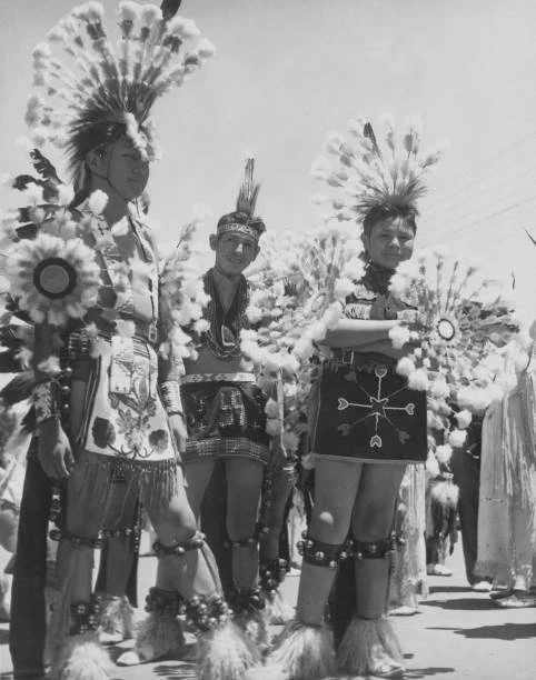 NATIVE AMERICAN HOPI tribespeople, dressed traditional Hopi clothi Old ...