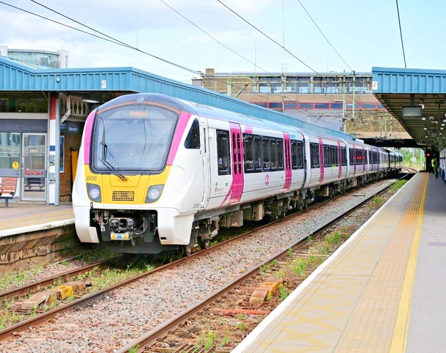 CLASS 720 NO 720606 in c2c at barking £1.00 - PicClick UK