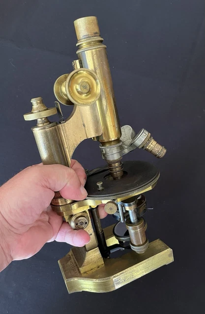 MICROSCOPE NACHET ET FILS à Paris, 19eme Siècle avec sa boite et ...