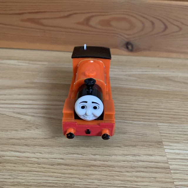 THOMAS THE TANK Engine Trackmaster Motorised Train - Billy £10.99 ...