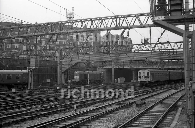 EUSTON CLASS 20 D8000 & Class 501 EMU M61174 9.7.69 35mm Railway ...
