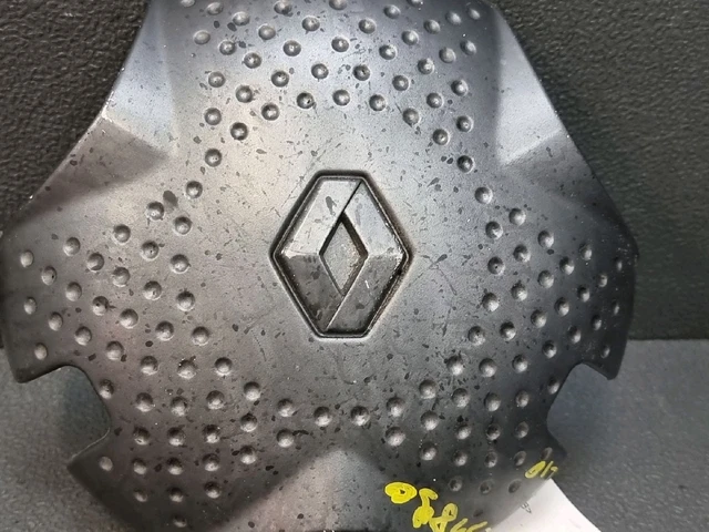 ENJOLIVEUR CENTRAL JANTE alu Taurus - Renault Clio II - 7700417169 EUR ...