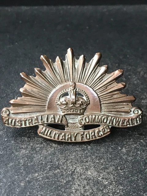 AUSTRALIAN COMMONWEALTH MILITARY Forces Original Collar Badge WW1 £14. ...