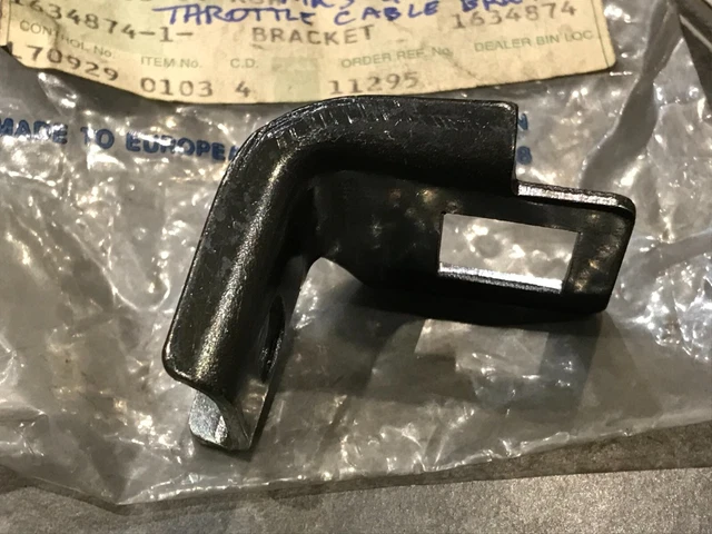 FORD ESCORT MK3/4/FIESTA MK2 New Genuine Ford throttle cable bracket ... FORD ESCORT MK3/4/FIESTA MK2 New Genuine Ford throttle cable bracket ...
