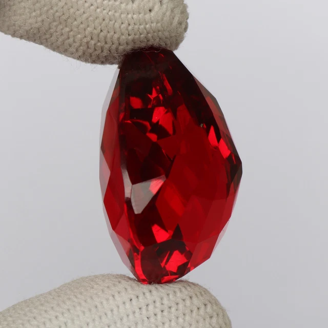 POIRE ÉPAIS COUPE Labo Synthétique 40 Carat Hydrothermal Red Gemme ...