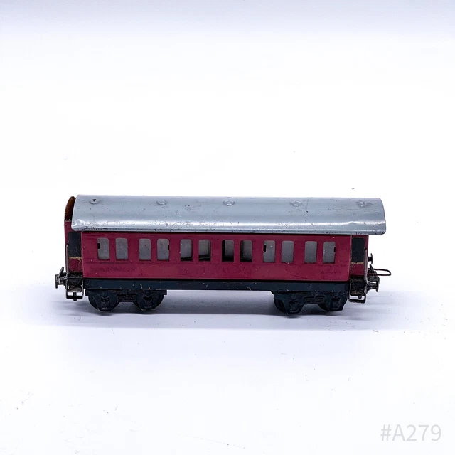 TRIX EXPRESS SHEET Metal Passenger Car Track H0 Made in Germany £30.74 ...