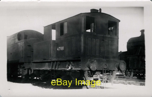 PHOTO 6X4 RAILWAY Steam Engine 47181 0-4-0 at Crewe c1951 £2.00 ...