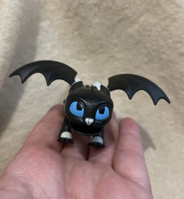 PLAYMOBIL HOW TO Train Your Dragon Baby Toothless Knight Toy Figure ...