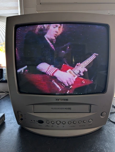 SAMSUNG 14-INCH CRT Retro Gaming TV Monitor VCR Combo, 240p RGB, SCART, TI-14B3 £120.00 ...