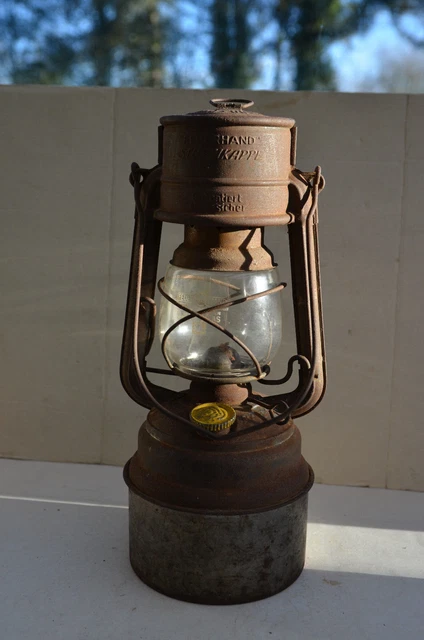 LANTERNE TEMPÊTE LAMPE à pétrole main de feu capuchon tempête 276 bébé ...