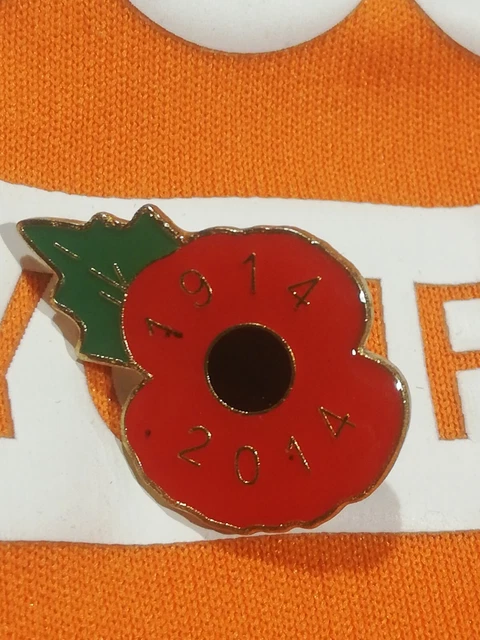 Scottish Clubs, Badges/ Pins, Football Memorabilia, Sports Memorabilia ...