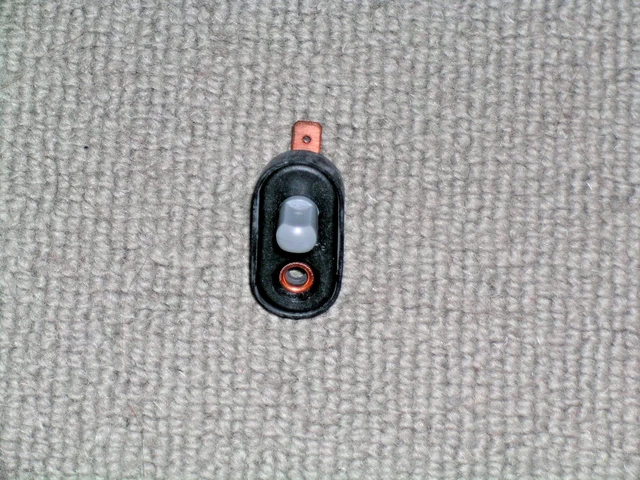 GENUINE HOLDEN COMMODORE Hsv Vn Vp Vr Vs Vt Vx Vy Vz Rear Door Switch ...