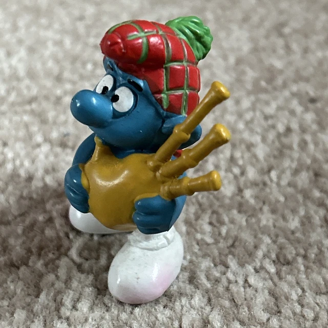 VINTAGE 1978 SCOTTISH BagPipe Smurf Peyo Bully West Germany Smurfs $10. ...