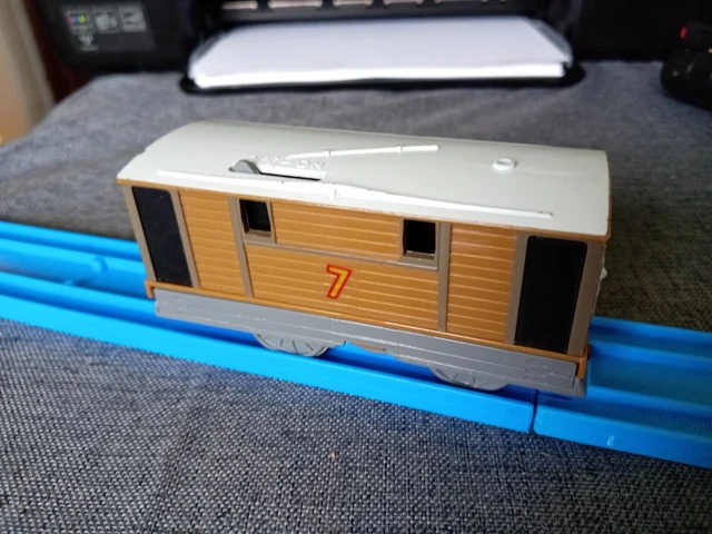 TOMY TRACKMASTER THOMAS and Friends Toby Motorised Model £3.95 ...