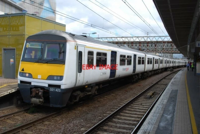 PHOTO CLASS 321 4-Car Emu No 321 423 At Stratford 08/12 £2.00 - PicClick UK