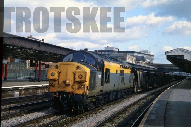 35MM SLIDE BR British Rail Diesel Loco Class 37 37097 Newport 1993 Orig ...