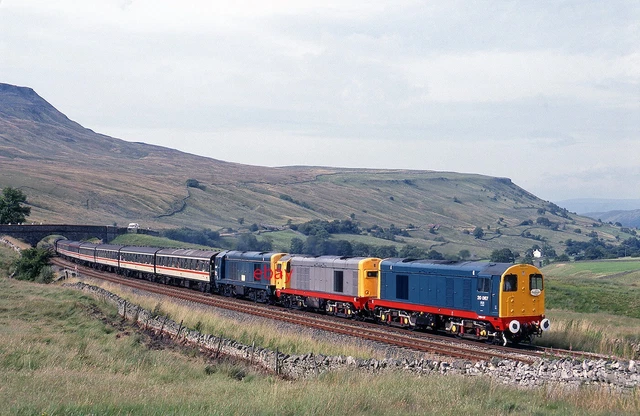 ORIGINAL 35MM SLIDE BR Class 20s no. 20087/132/187 at Ais Gil +rights ...