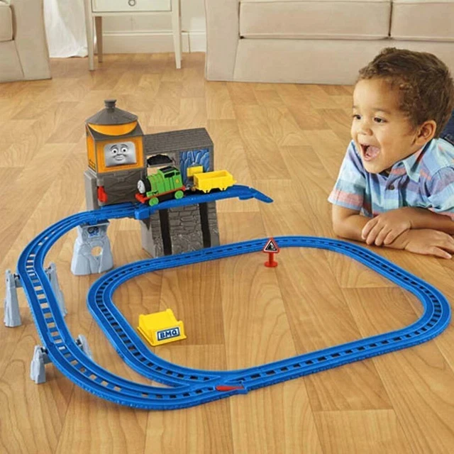 PISTA THOMAS LOCOMOTIVA Percy Motorizzata Playset Elevazione Giocattoli ...