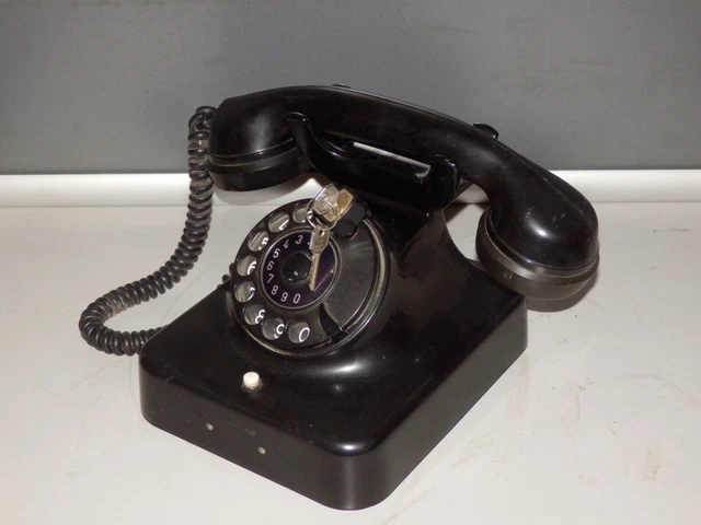 VINTAGE SIEMENS BAKELITE Telephone/Telephone 9Fg tist 5b {as decoration ...