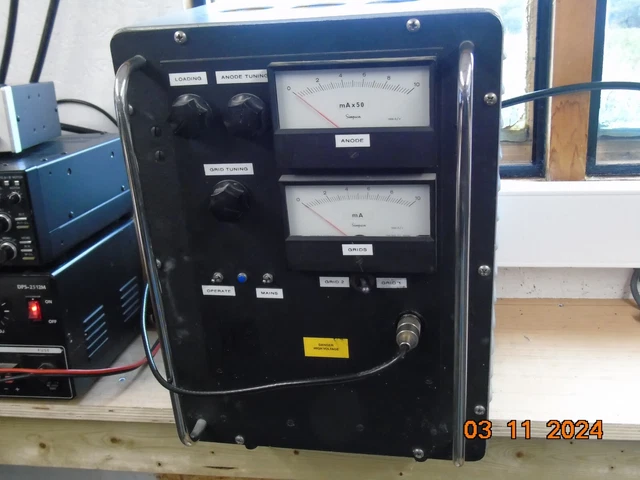VHF 2M LINEAR Amplifier. Single 4Cx250B Valve. 2.5 W Input Gives 180W ...