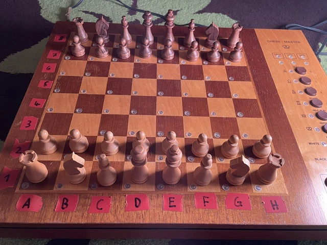 DDR SCHACHCOMPUTER RADIOPHON CHESS MASTER G-5003.500 kompl. m. Figuren ...