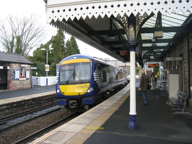 PHOTO 6X4 TRAIN calling at Platform 1 Aberdour Station heading for ...